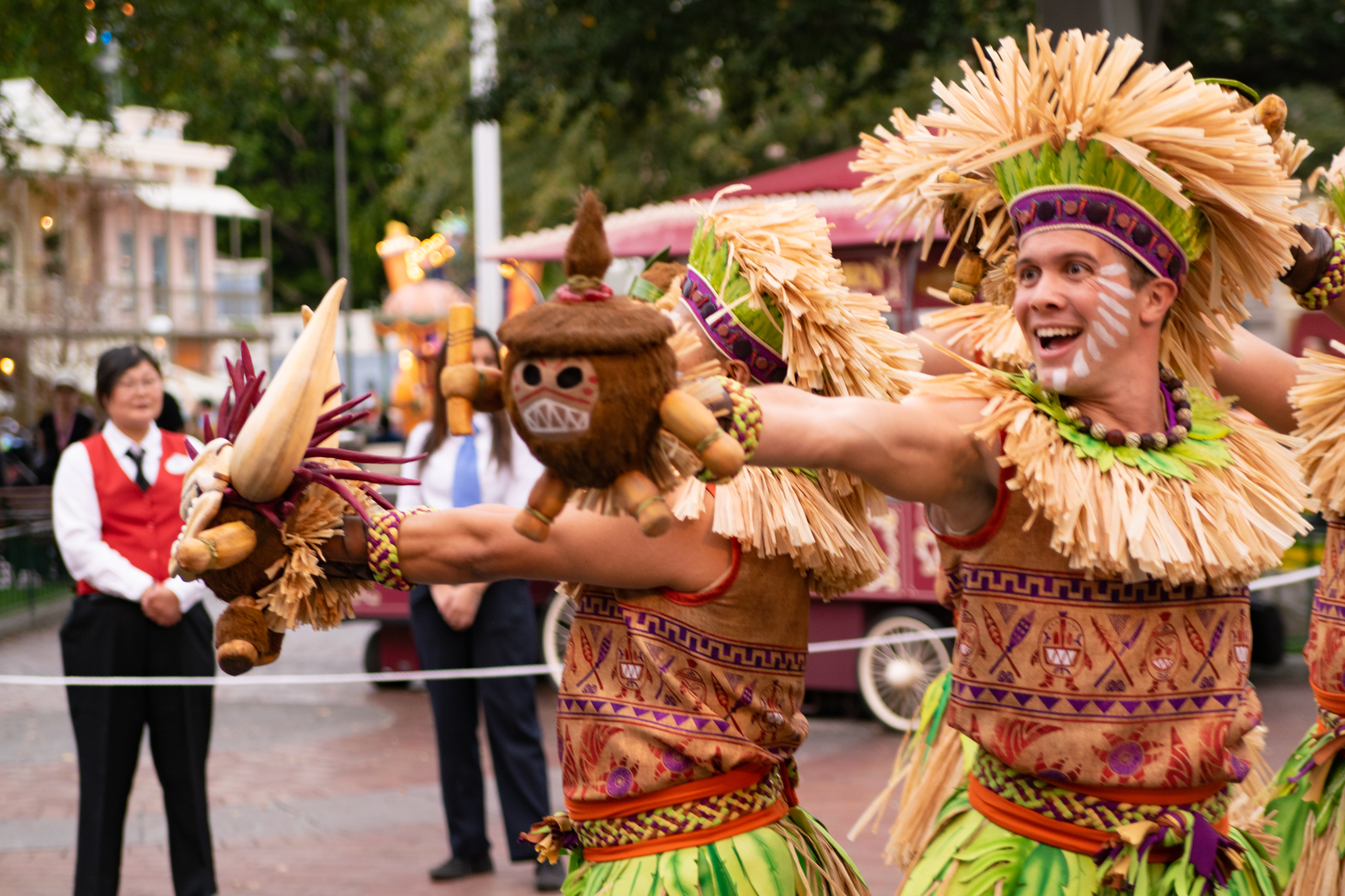 ディズニーランド新パレード「Magic Happens」スタート｜あとなびマガジン