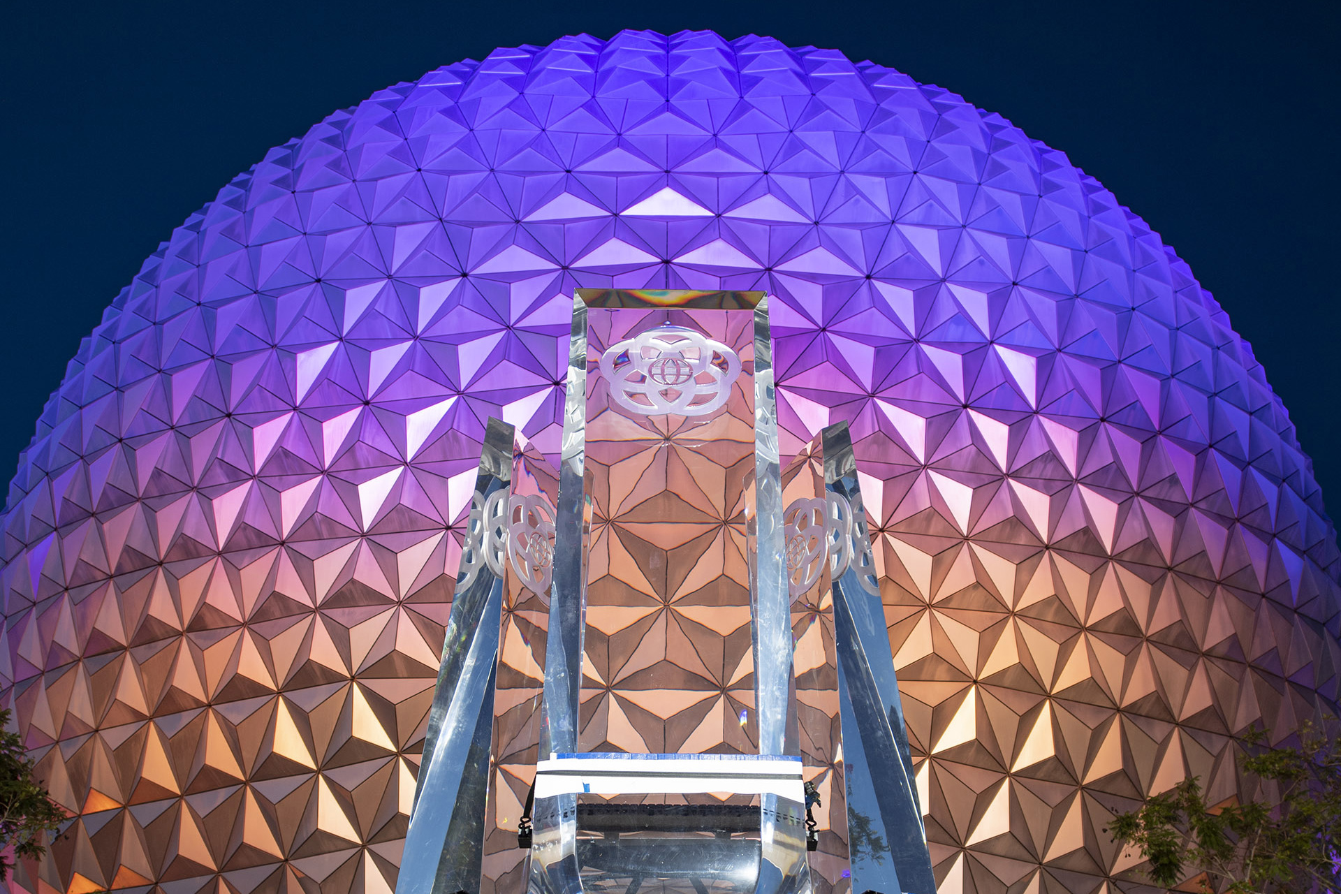 EPCOT Center誕生の歴史を写真で振り返る − 写真で振り返るウォルト・ディズニー・ワールドの50年｜あとなびマガジン