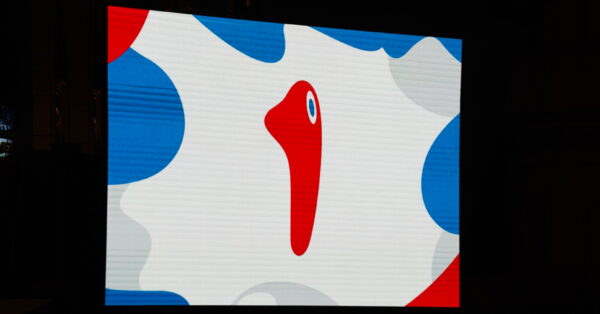 【写真】USJ、75名の特別ショー 大阪・関西万博1000日前スペシャルパフォーマンス公演｜あとなびマガジン