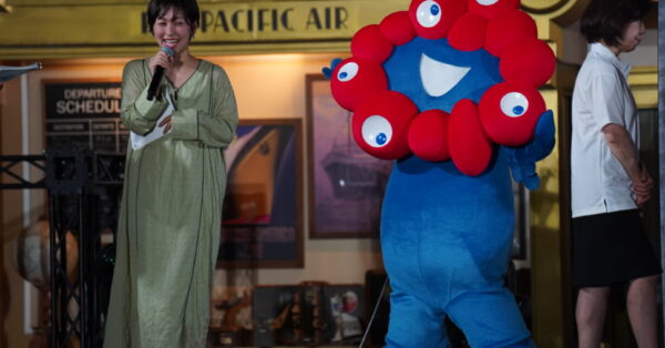 【写真】USJ、75名の特別ショー 大阪・関西万博1000日前スペシャルパフォーマンス公演｜あとなびマガジン