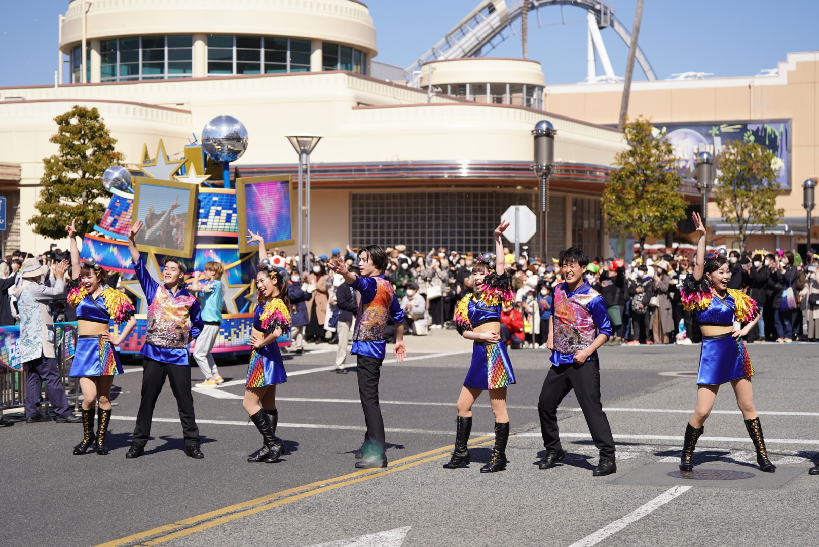 USJ 新パレードで7つのIPとコラボした理由、任天堂＆ポケモンとの今後のコラボは 部長インタビュー｜あとなびマガジン