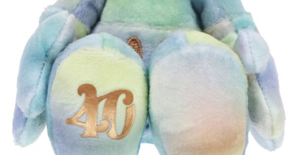 【写真】TDR40周年カラー煌めくファッショナブルなグッズ 4/10から先行販売｜あとなびマガジン