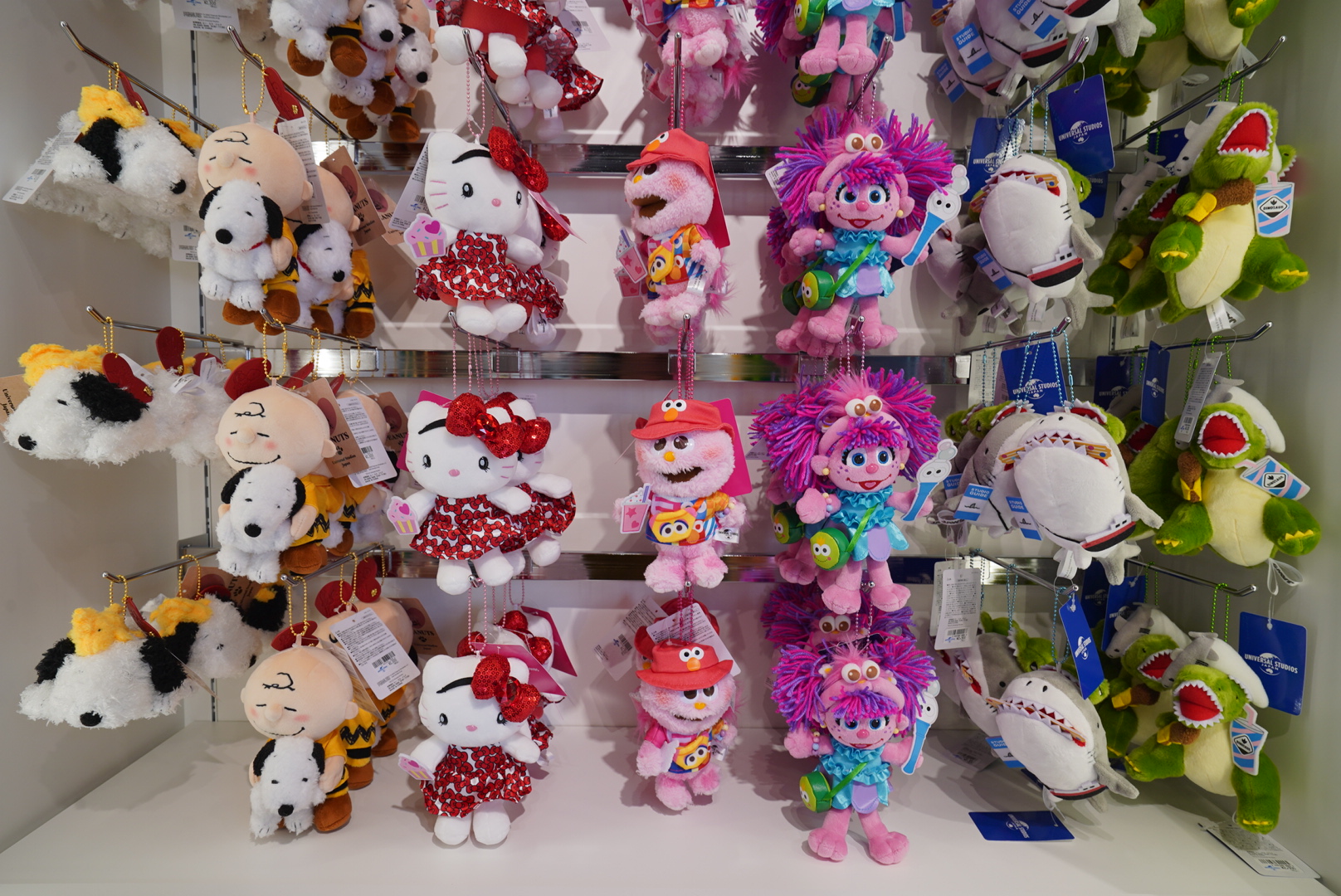 USJ新セレクトショップで入園前から最新ファッショングッズをゲット｜あとなびマガジン