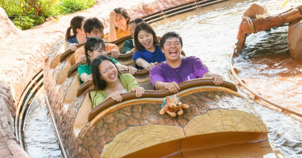 【写真】グーフィーがトゥーンタウンをびしょ濡れに TDR40周年の水かけアトラクション＆エリアが登場｜あとなびマガジン