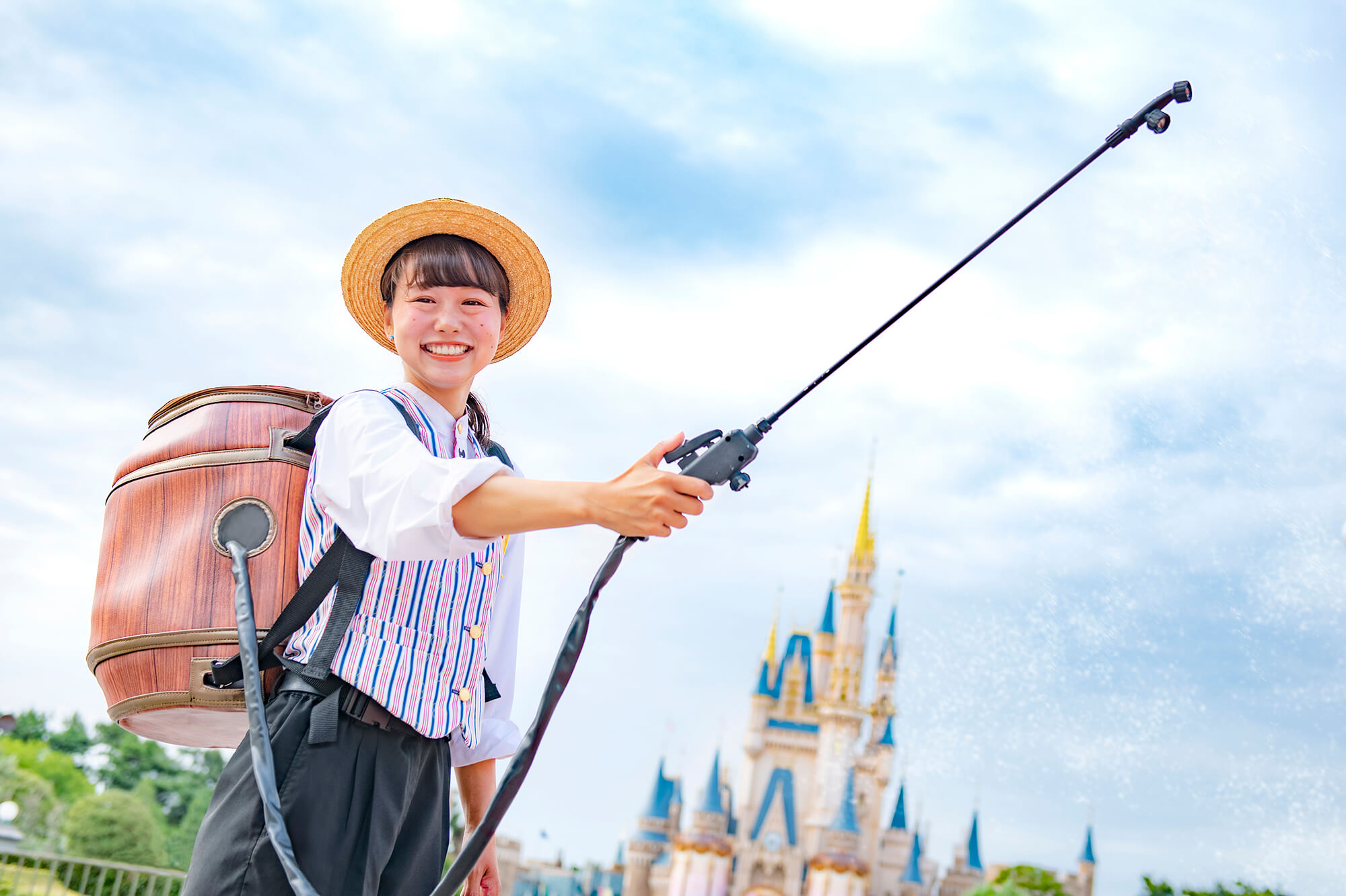 【写真】グーフィーがトゥーンタウンをびしょ濡れに TDR40周年の水かけアトラクション＆エリアが登場｜あとなびマガジン