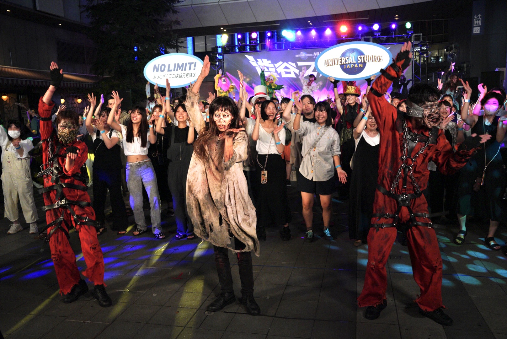 東京にハロウィーン・ホラー・ナイトのゾンビが出現 サーティワンアイスクリーム青山店でUSJが出張イベント｜あとなびマガジン