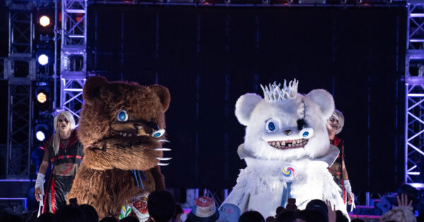 【写真】ハミクマに「ハミクマソウル」降臨 USJハロウィーン新「ゾンビ・デ・ダンス」｜あとなびマガジン