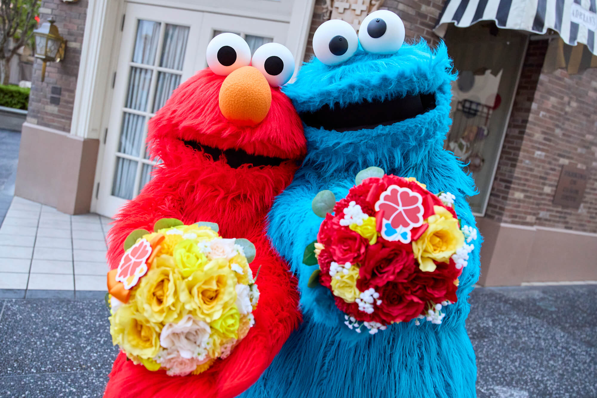 年間入園者数USJが日本一に 2022年テーマパーク入園者数をTEAが報告｜あとなびマガジン