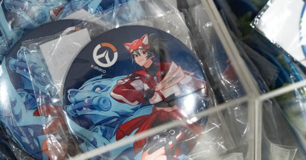 【写真】RED° TOKYO TOWERで「オーバーウォッチ 2」イベント オリジナルビジュアルも描き下ろし｜あとなびマガジン