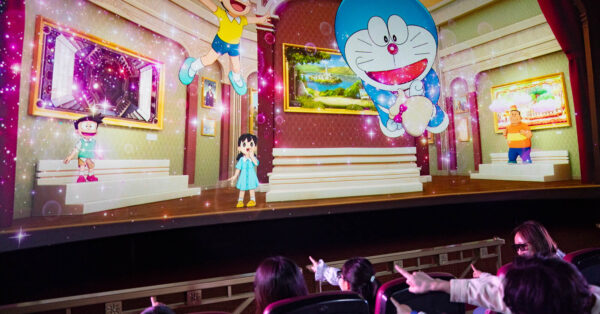 【写真】USJドラもえんが4Dシアターに初登場 4D特性を活かした幅広い年齢が楽しめるアトラクション｜あとなびマガジン